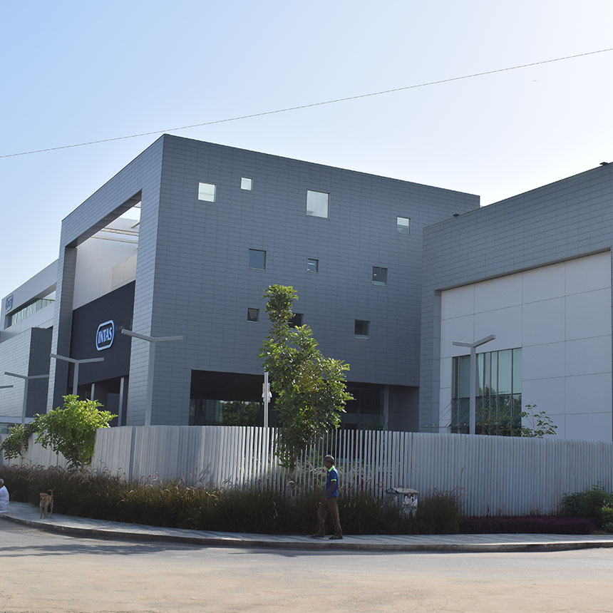 Intas Pharmaceuticals Corporate House | Spartan Builders Pvt. Ltd.